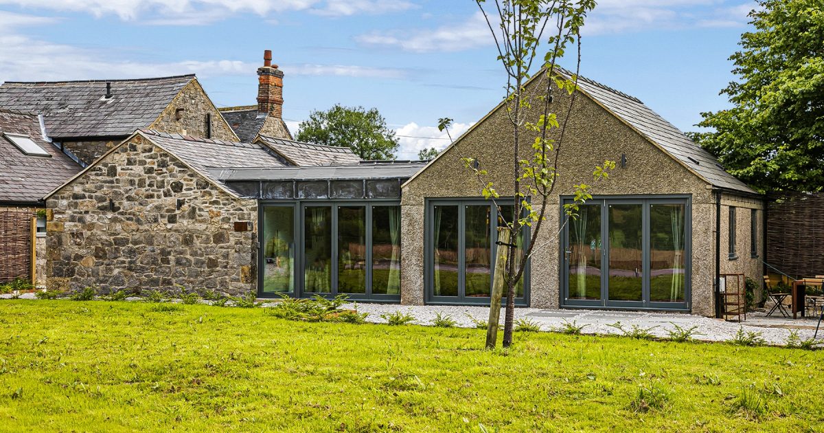 The Coach House at Dovedale Manor set within the private gated…